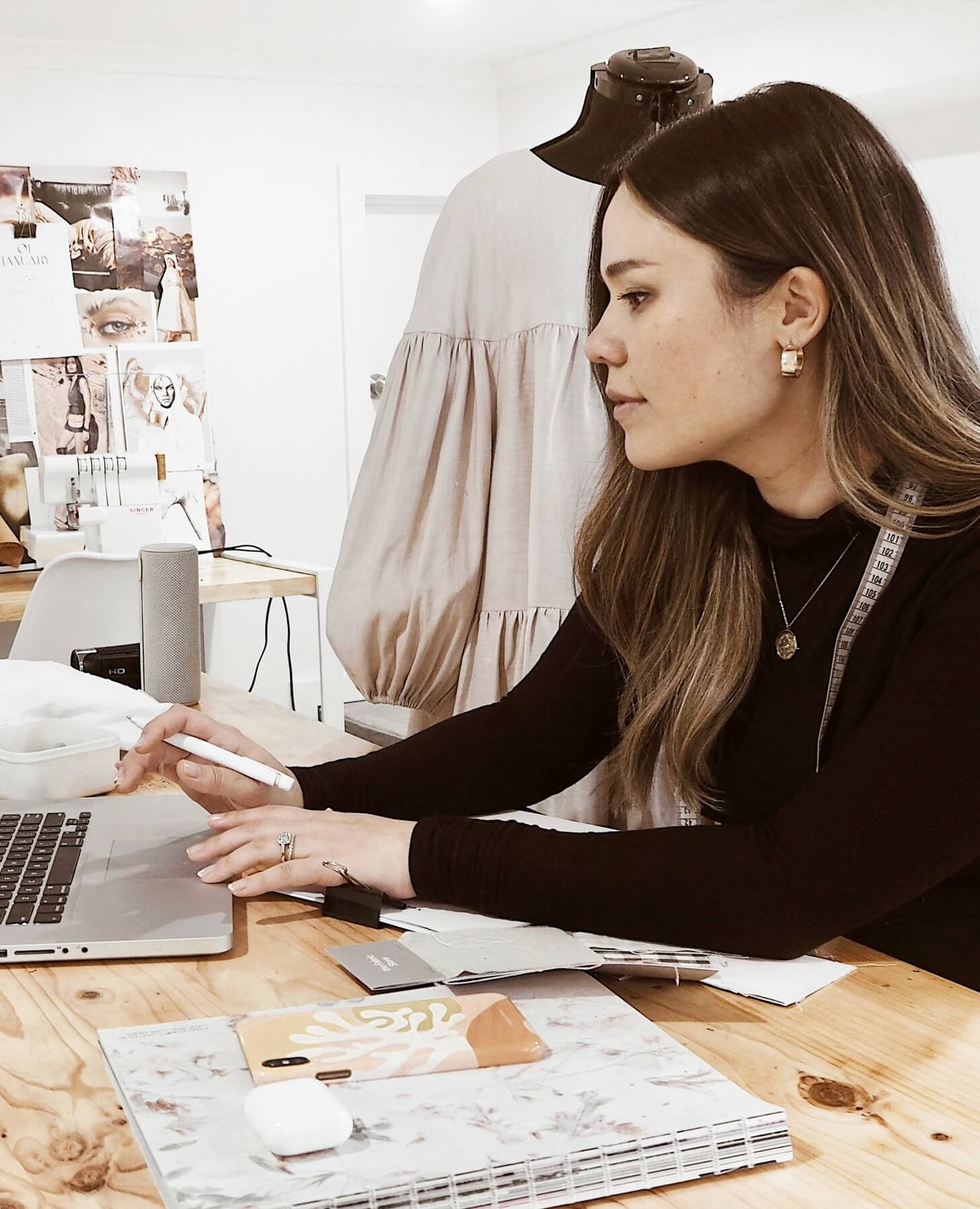 The World of Veronica Tucker – The Dairy